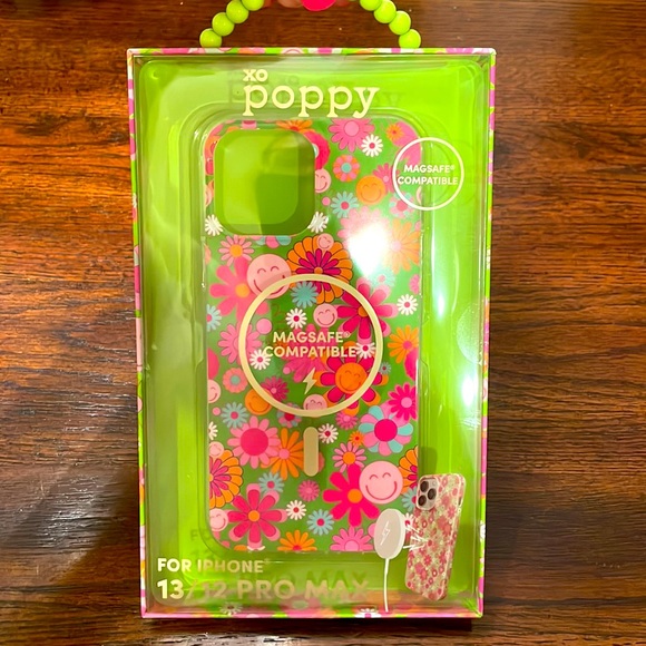 Xo Poppy | Accessories | Xo Poppy Iphone 213 Pro Max Case Magsafe ...